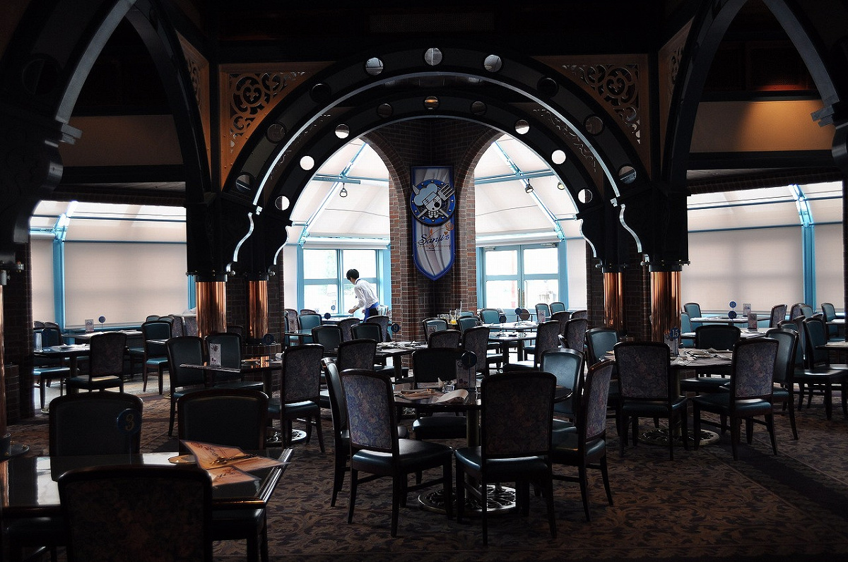 サンジの海賊レストラン店内／USJ| キャステル | CASTEL ディズニー情報