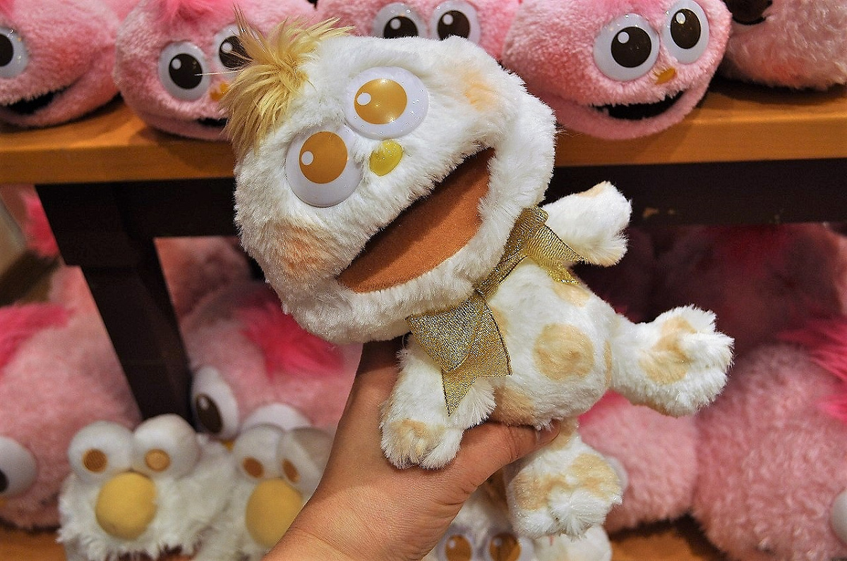 モッピーぬいぐるみ（ホワイト×ゴールド）| キャステル | CASTEL ディズニー情報